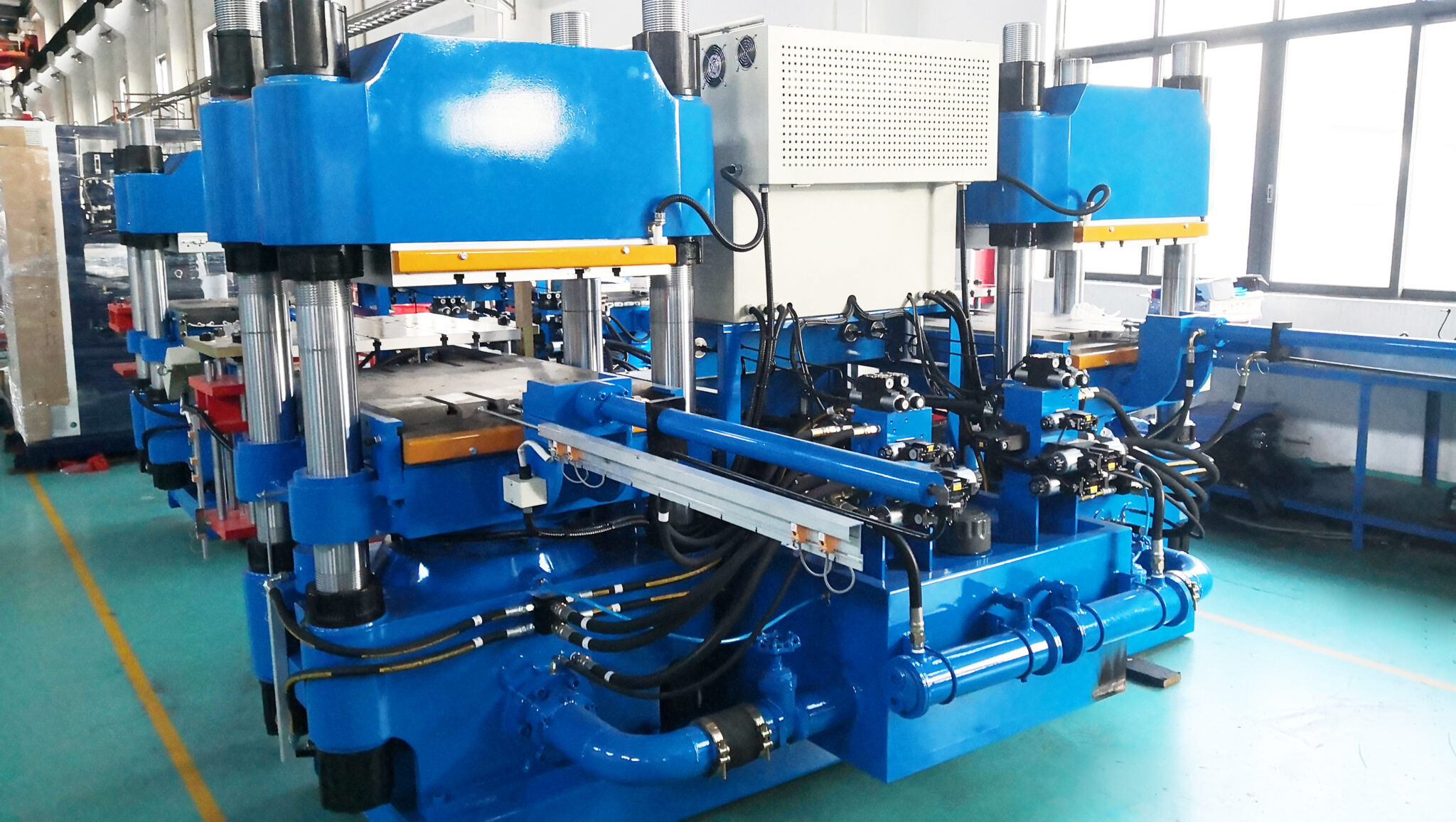 HYDRAULIC HOT PRESS MACHINE - SANTSAi